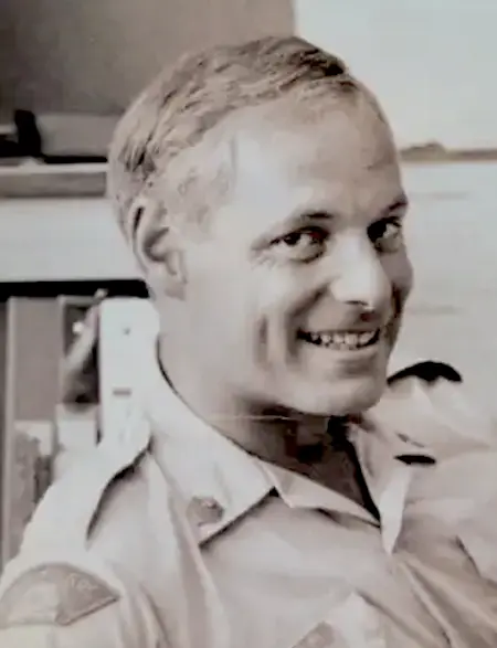 Edward George DENNIS - N° d'immatriculation 24138 / O.1368 ...